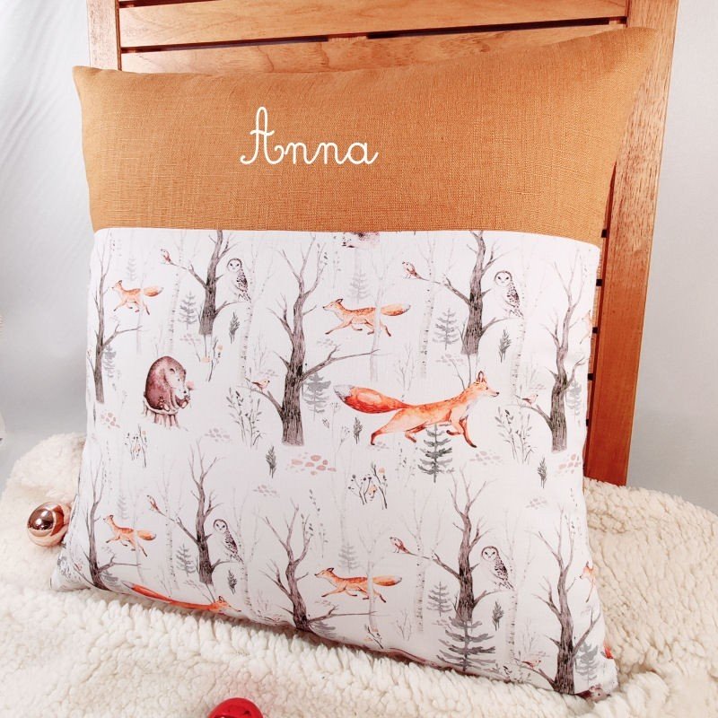 Coussin animaux forêt personnalisée
